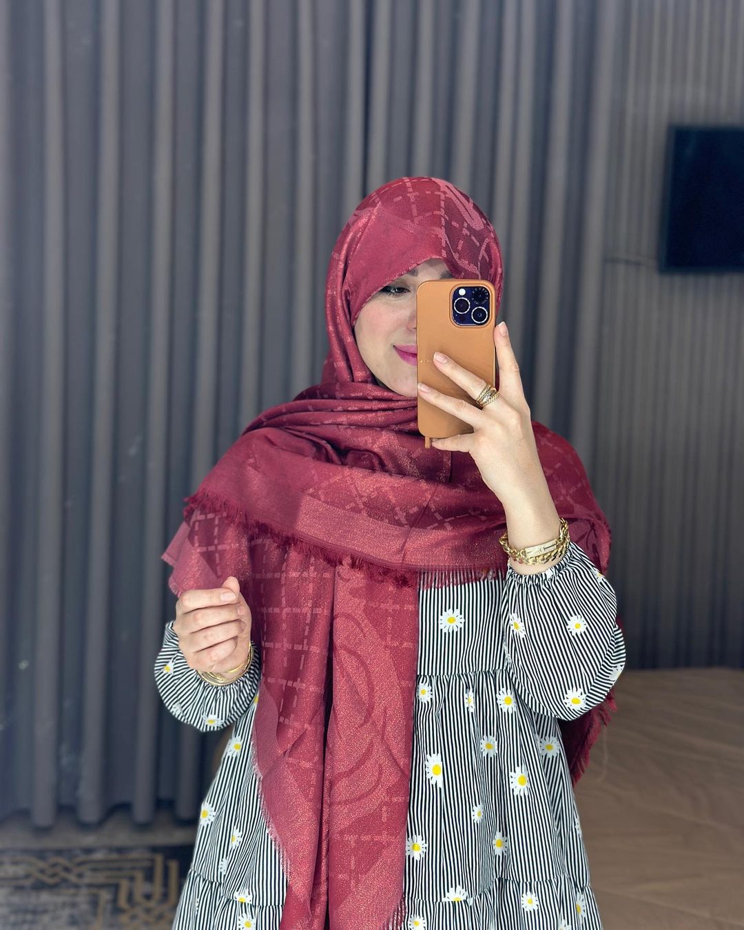 Delvan Scarf Shawl Instagram On Pinno سلام به روی ماهتون با طرح جذاب ش
