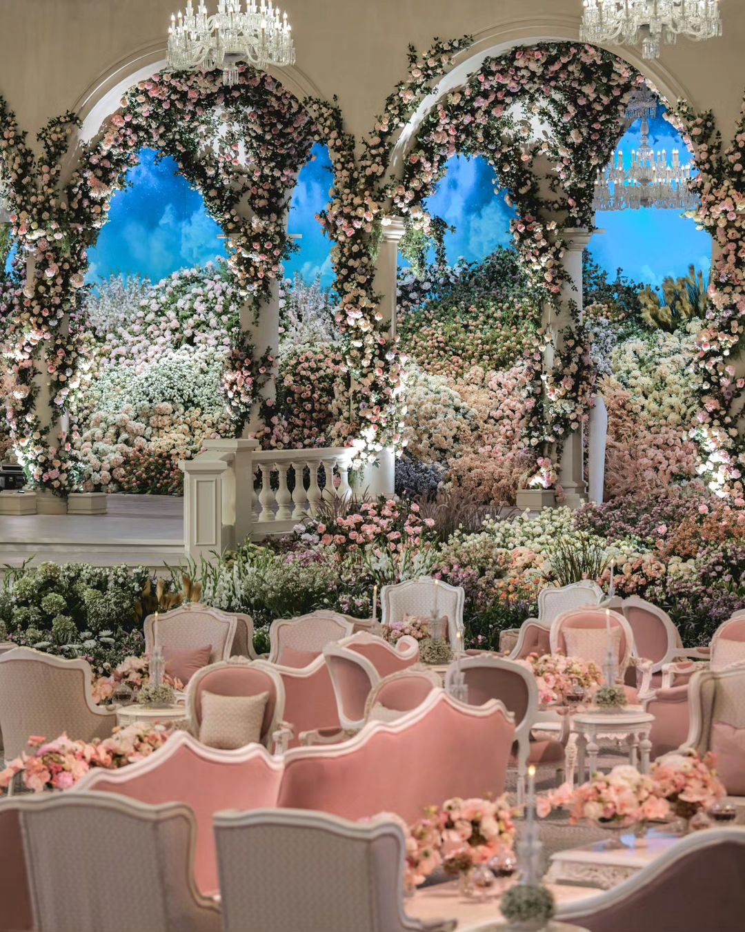 lebaneseweddings@instagram on Pinno: Over 4 MILLION exquisite flowers ...