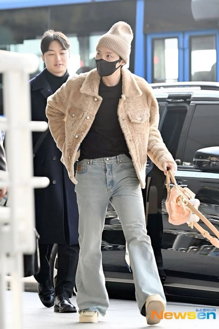 Jimin_BTS on Pinno: بیبی کی بودی تو 🌒