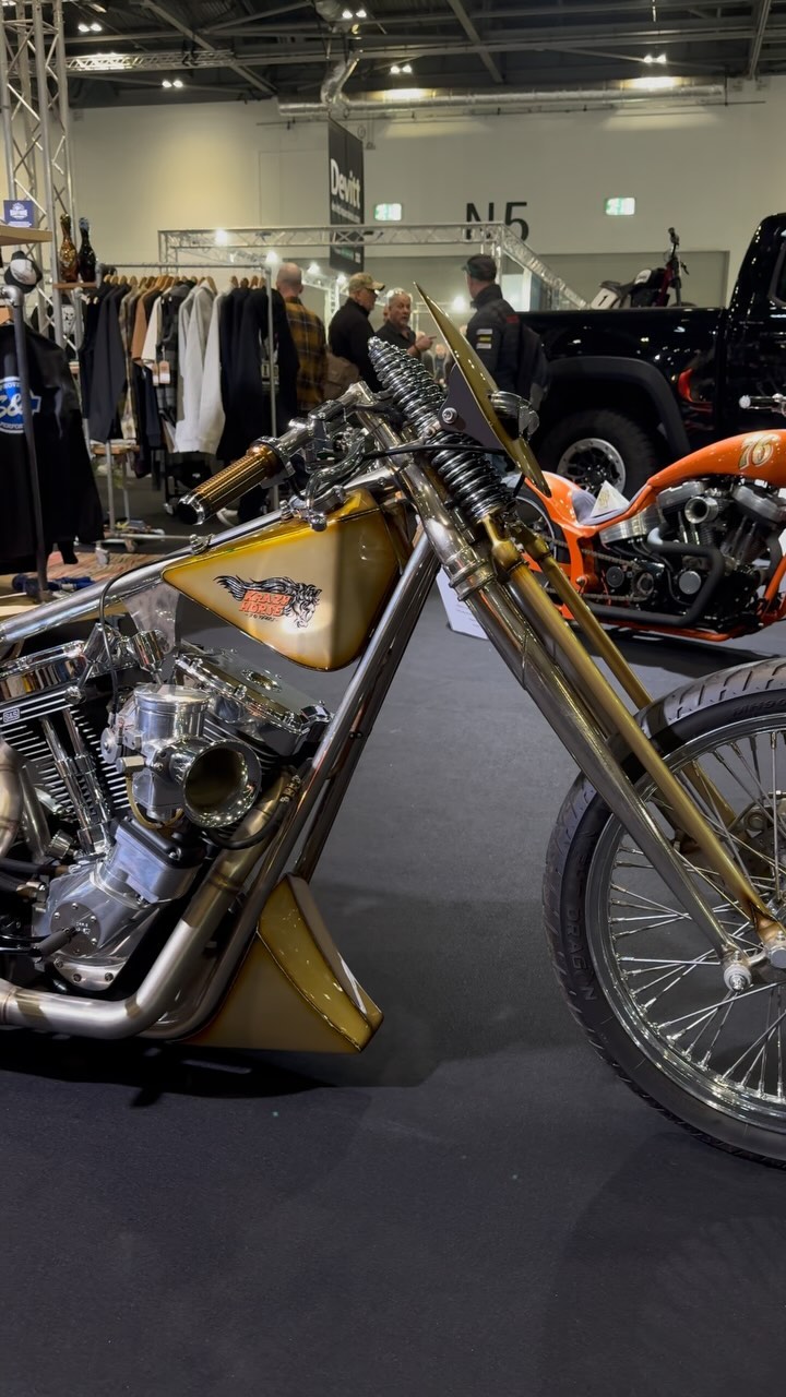 undead_viking_zombie@instagram on Pinno: A stunning custom build by ...