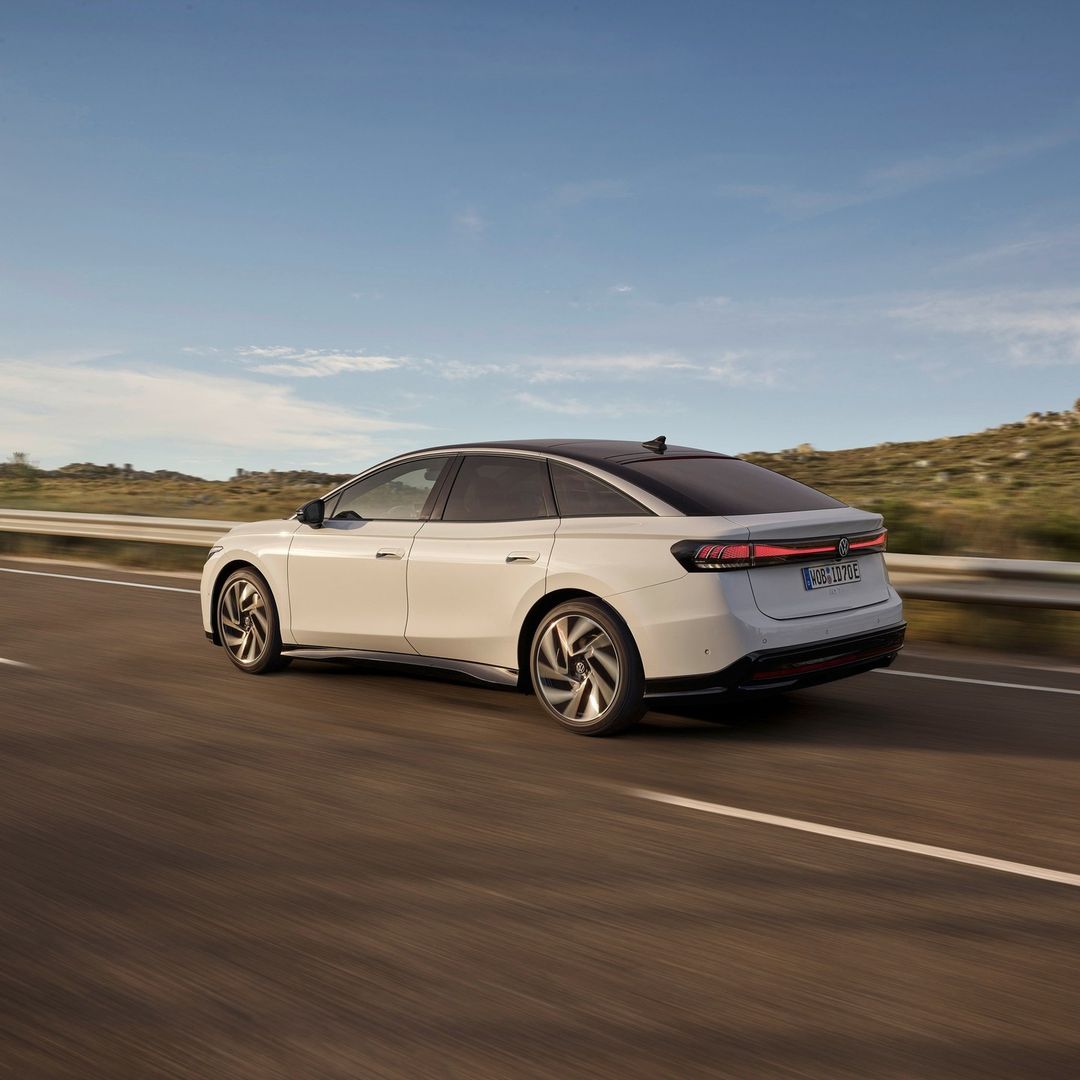 motortrend@instagram on Pinno: The ID7 sits between the Tesla Model S ...