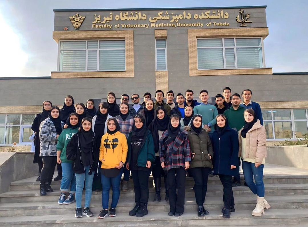 tabriz_universiity@instagram on Pinno: . 🏼بچه های دامپزشکی ورودی ۱۴۰۲ ...