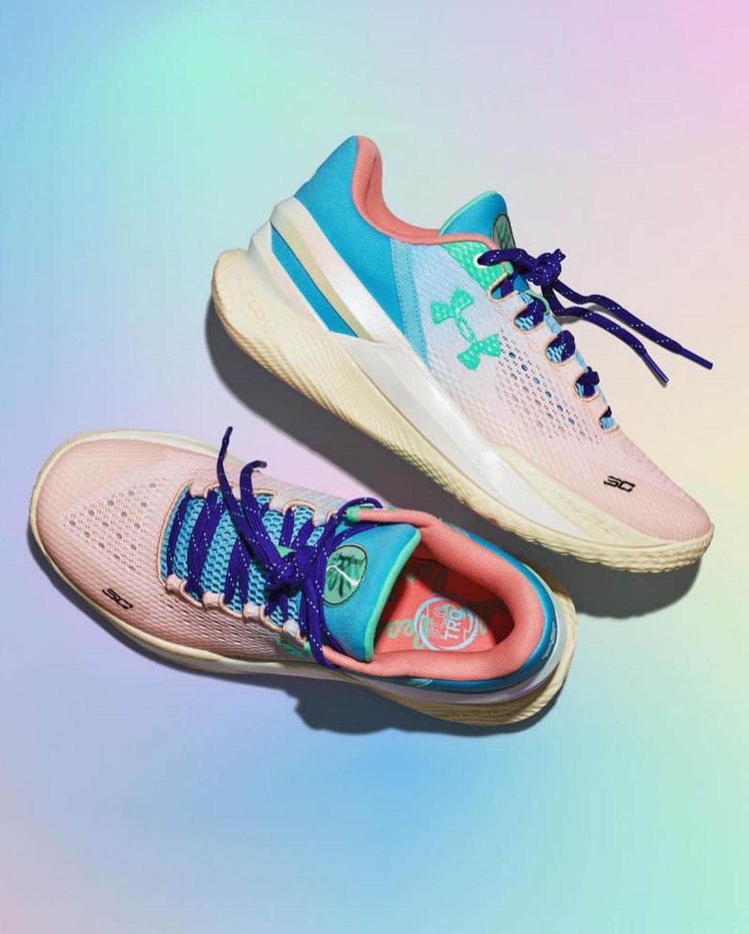 Stephen Curry Kicks on Pinno: @currybrand@instagram x @ldrs1354@instag...