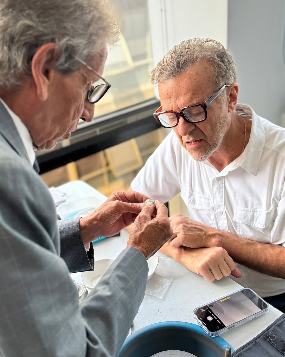 bijouxancienslyon@instagram on Pinno: 🇬🇧 In the world of emeralds, few ...