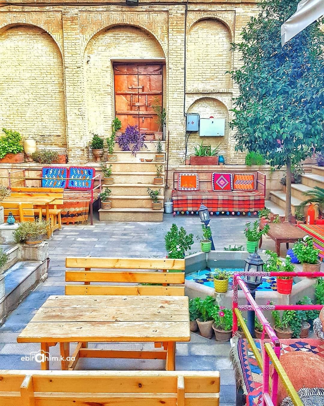Shiraz Historical Houses Instagram On Pinno خانه تاریخی عزت مهاجران