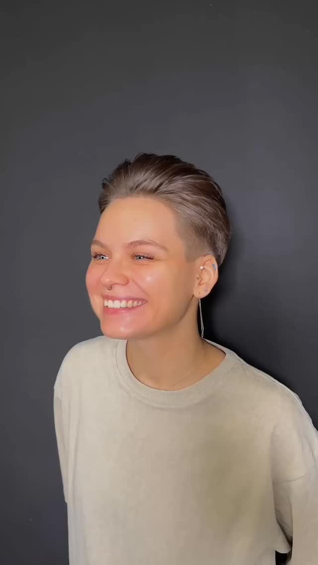Video by SHORT HAIR QUEEN on Pinno: We💜short hair. @faber_stylist ...