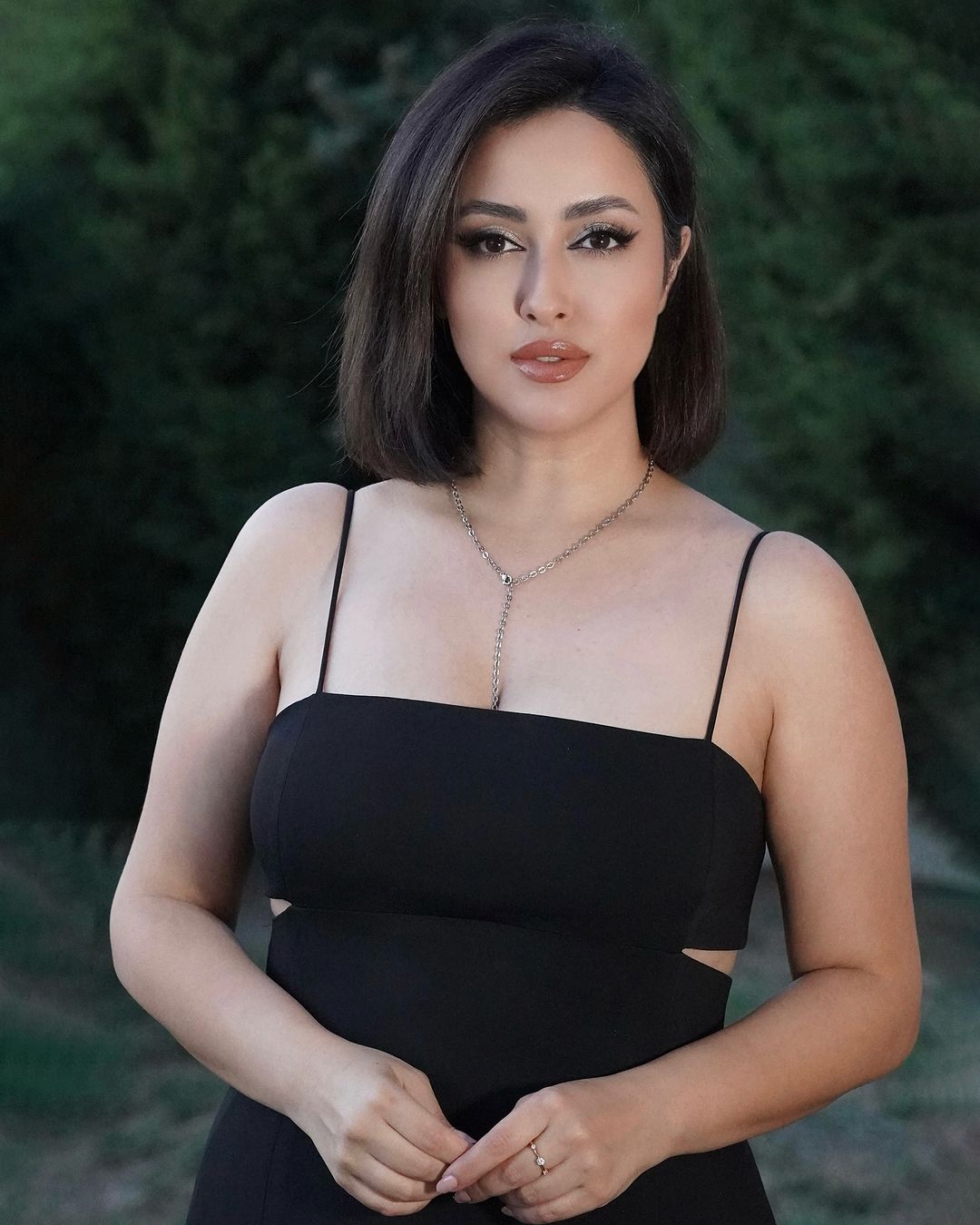 mahshidbeautyblog@instagram on Pinno: Summer is finally here☀️⛱️👗 #summertime #summervibes # ...