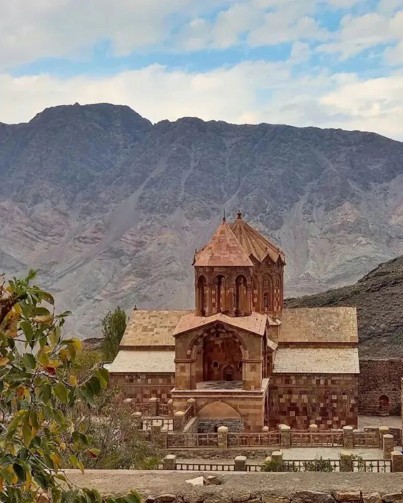 Sirous.Ahmadi local guide in Izeh city on Pinno: . کلیسای استپانوس مقدس ...