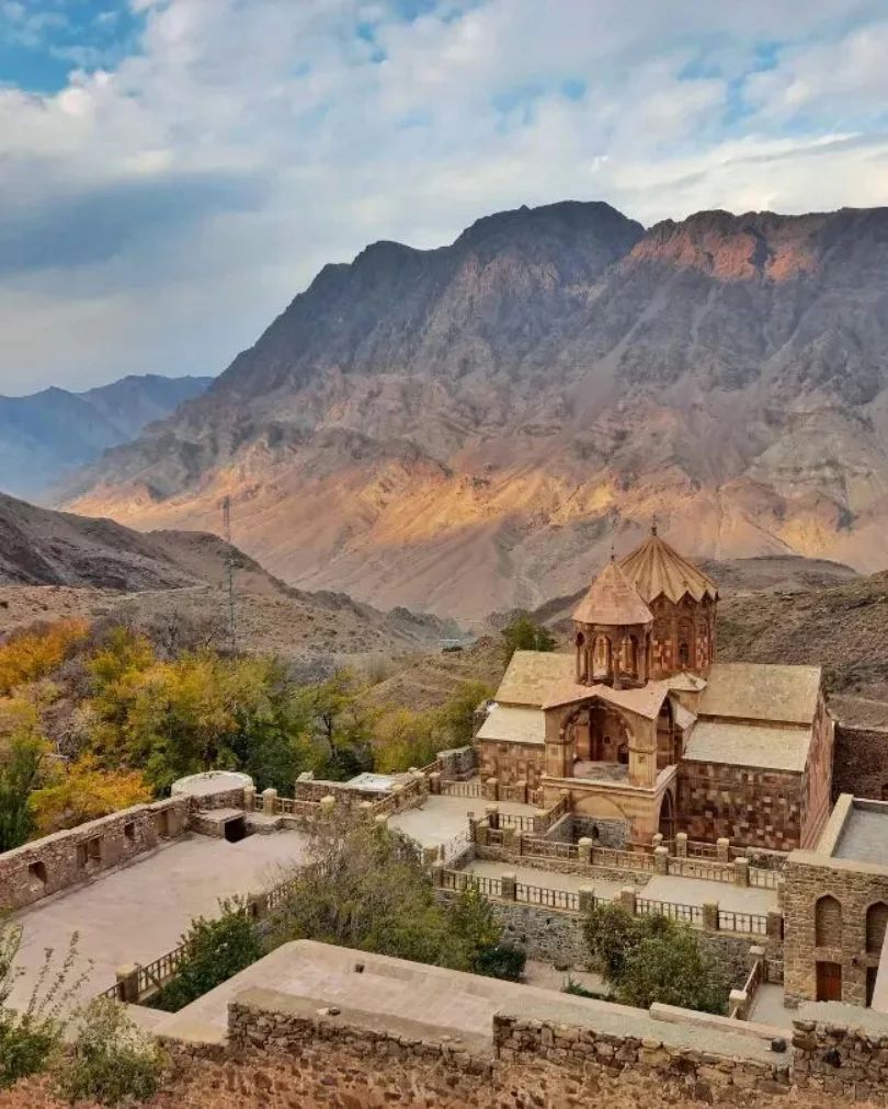 Sirous.Ahmadi local guide in Izeh city on Pinno: . کلیسای استپانوس مقدس ...