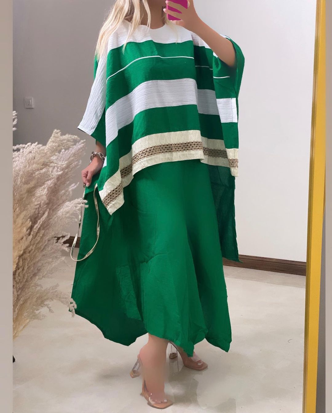 mezon__dreams@instagram on Pinno: 🍑🍑🍑 New Set ….. Shomiz Daman Shalvari