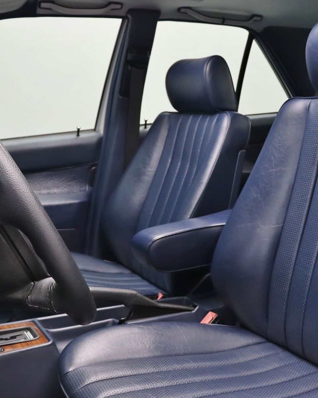 pdkmotors@instagram on Pinno: Mercedes-Benz 190 E, 1991/1991, com teto...