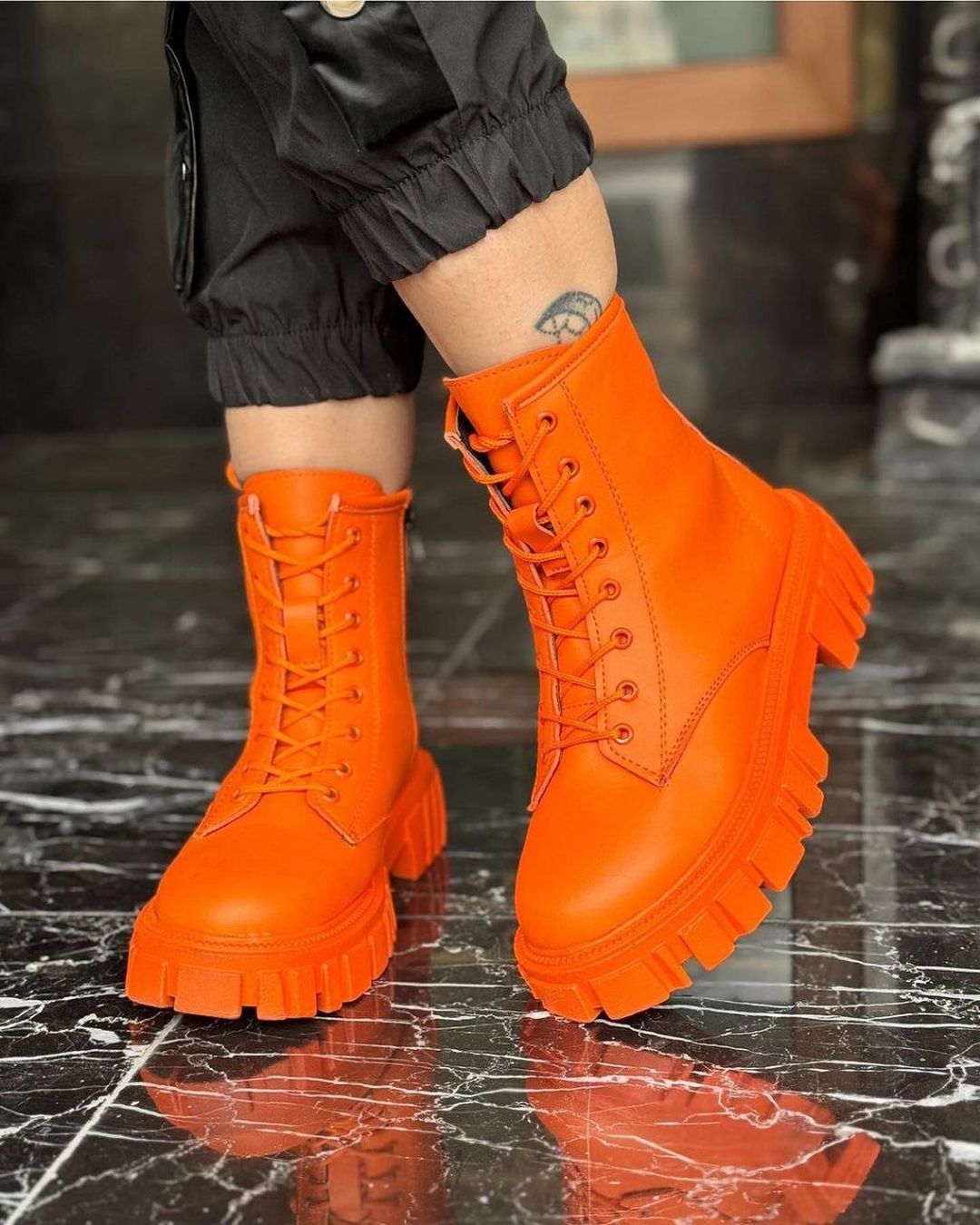 kafsh_adiine2021@instagram on Pinno: بوت جدید رنگین کمان رنگبندی موجود ...