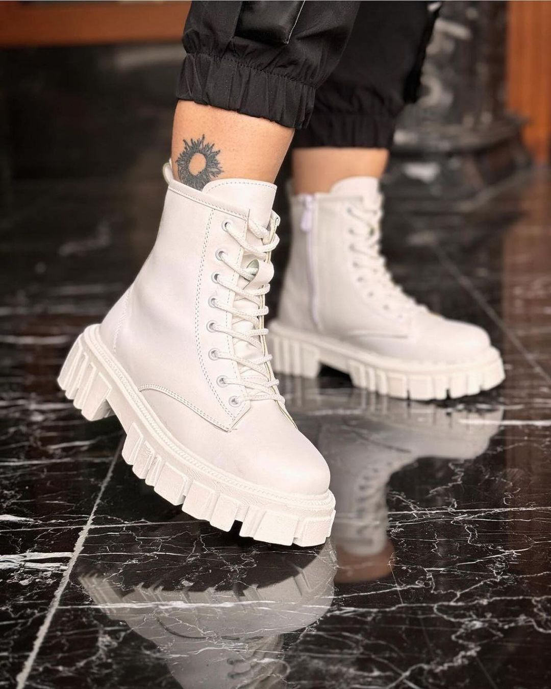 kafsh_adiine2021@instagram on Pinno: بوت جدید رنگین کمان رنگبندی موجود ...