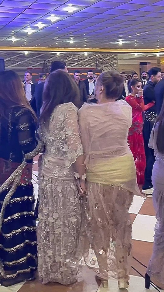 Rojawa Post Instagram On Pinno باریکه‌ۆ ثۆێبه گیان🌸 ️😁 Davod Shahi