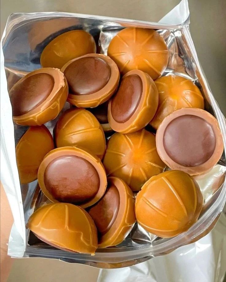 foodvalleyyy@instagram on Pinno: Yummy chocolate candy🍫🍫 . . Follow ...
