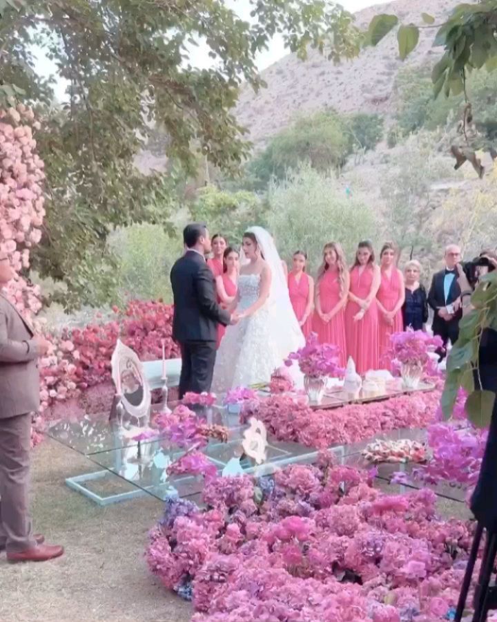 aroose.number1@instagram on Pinno: . از اون عروسی های رویایی و مجلل 😍 ...