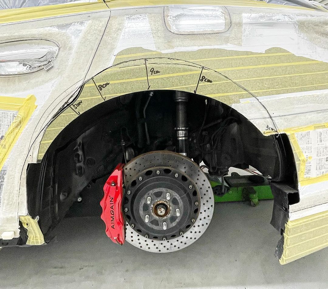 aimgain_hiroshi@instagram on Pinno: Under LEXUS LS500 wide fender ...