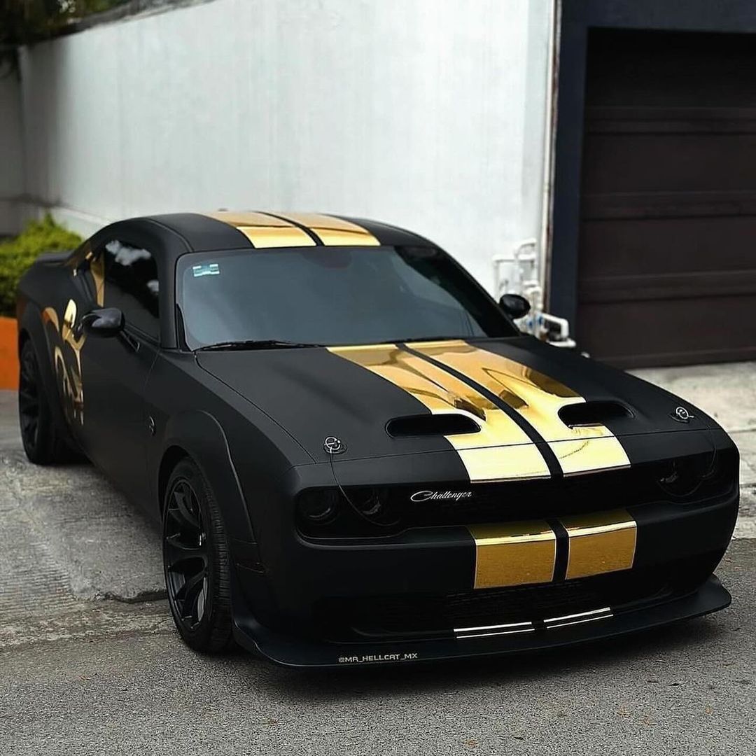 Classic Cars Culture™ on Pinno: Owner @mr_hellcat_mx@instagram 📸 @mr_hel...