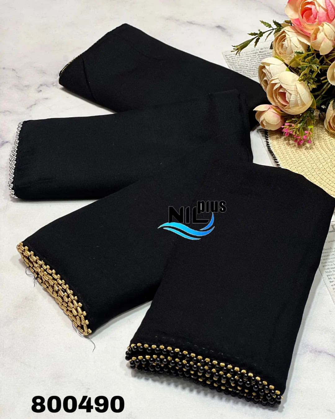 nile.scarf@instagram on Pinno: شال نخی حاشیه کار شده برای خرید این محص...