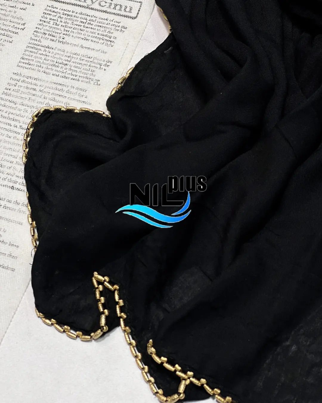 nile.scarf@instagram on Pinno: شال نخی حاشیه کار شده برای خرید این محص...