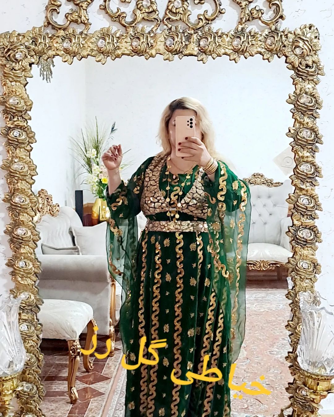 gol.roz_tailoring@instagram on Pinno: #خیاطی گل رز #سورانی #حریر #پولک ...