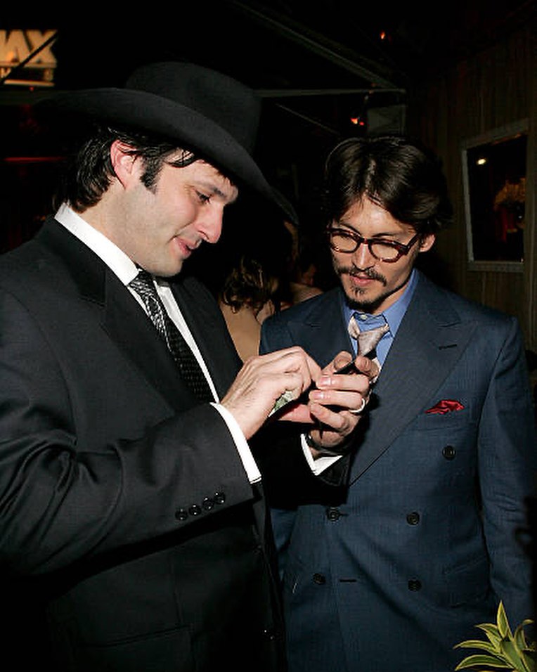 reemidepp@instagram on Pinno: Johnny Depp attends the Miramax 2005 Gol...