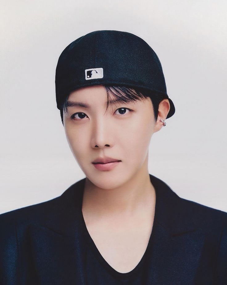 Jimin_BTS on Pinno: عکس های منتشر شده از جیهوپ و چالش تیک تاکش🍷🌘