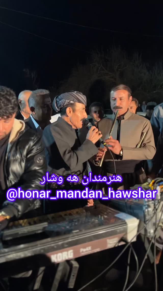 Video by هنرمندان هه وشار🎤 on Pinno: هنرمندحسین خالدار پیشکشتان بیت😍😍 ...