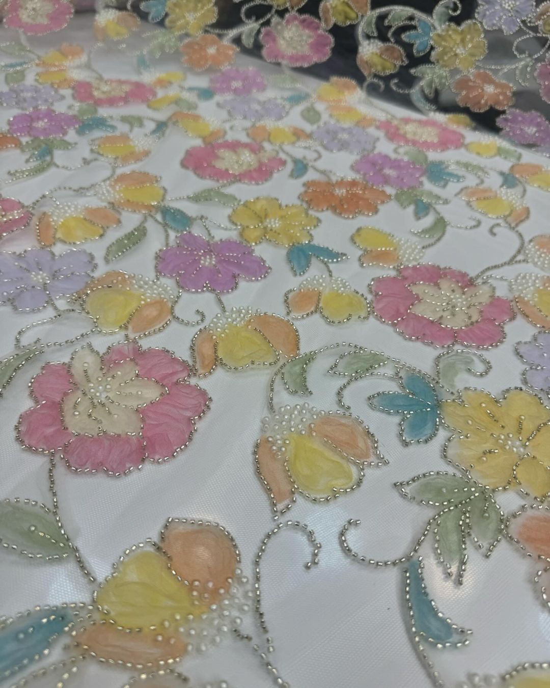 parche_taj_malake@instagram on Pinno: کالکشن جدید مولتی کالر🥺♥️ گل ...