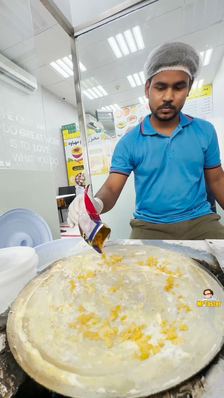 Video by Hamid Sepidnam on Pinno: . The famous Rigag bread at the Rigag ...